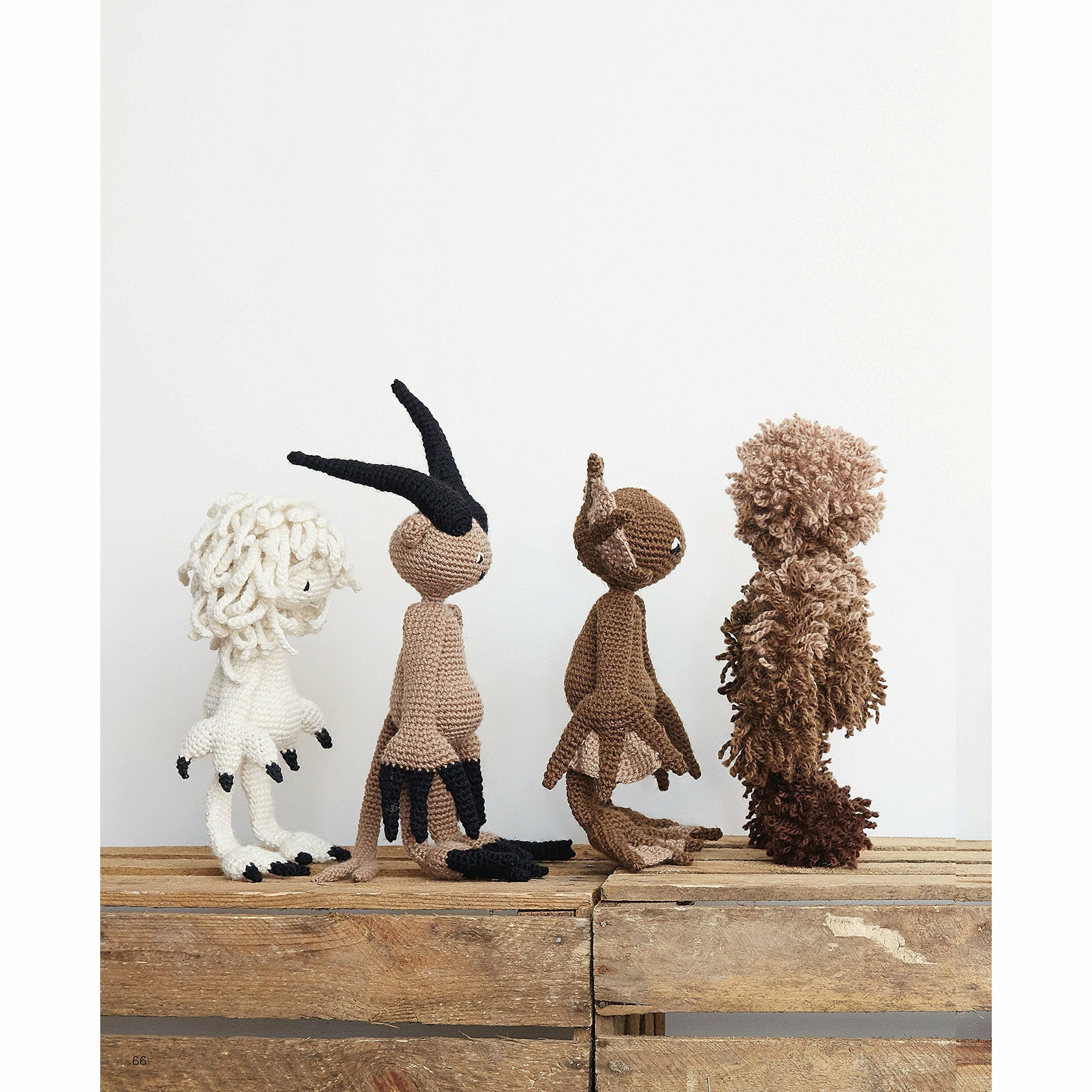 Edward's Crochet Imaginarium: Flip the Pages to Make Over a Million Mi
